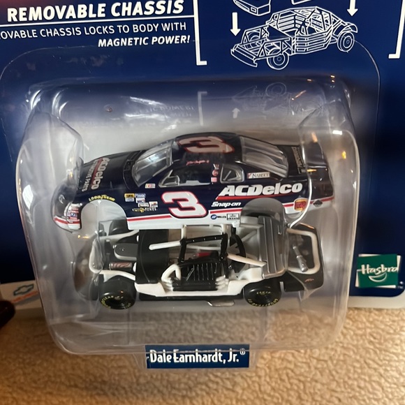 Nascar | Other | Hasbro Winners Circle Tech Series Dale Earnhardt Jr ...